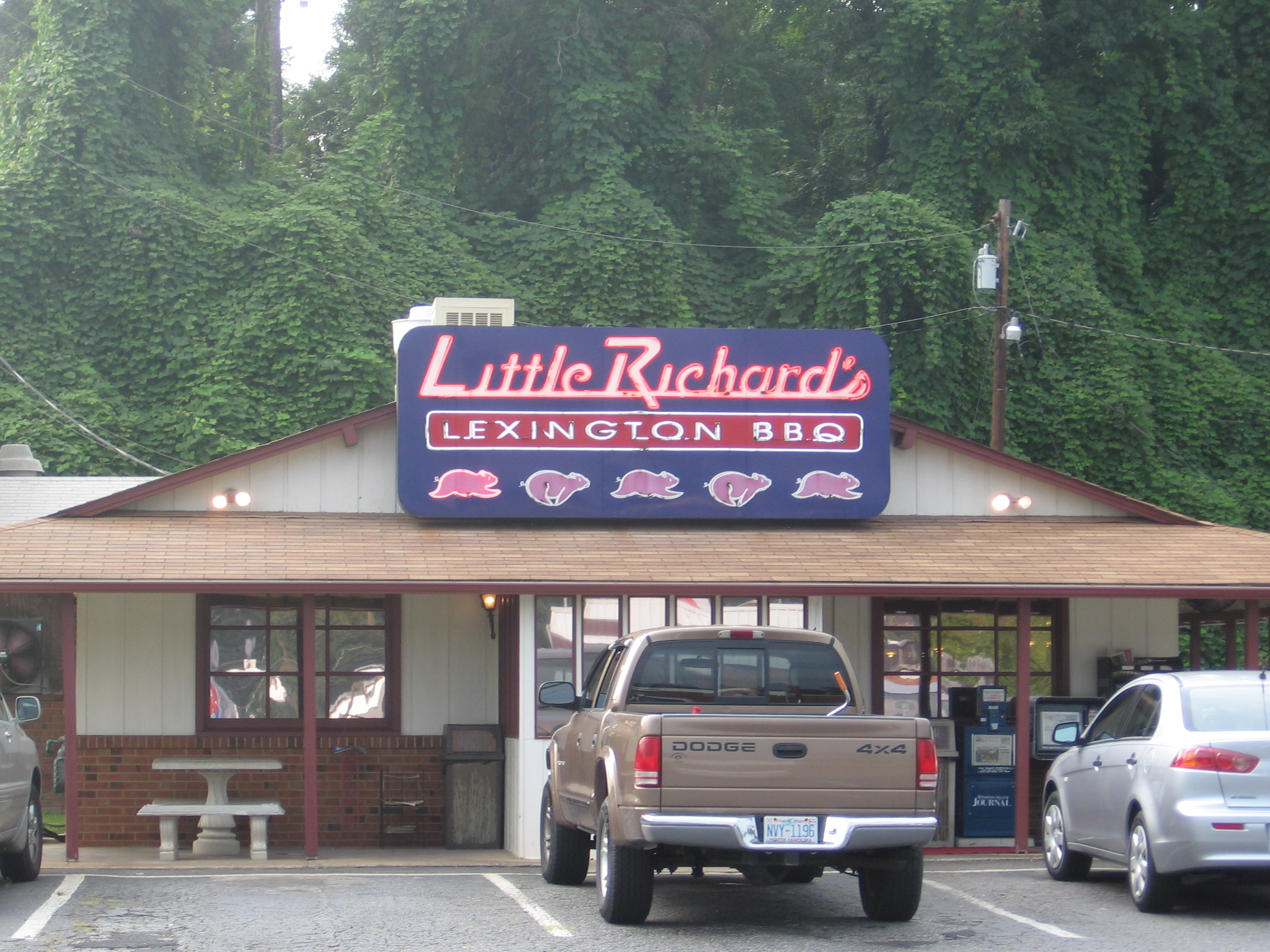 BBQ Jew’s View: Little Richard’s | BBQ Jew